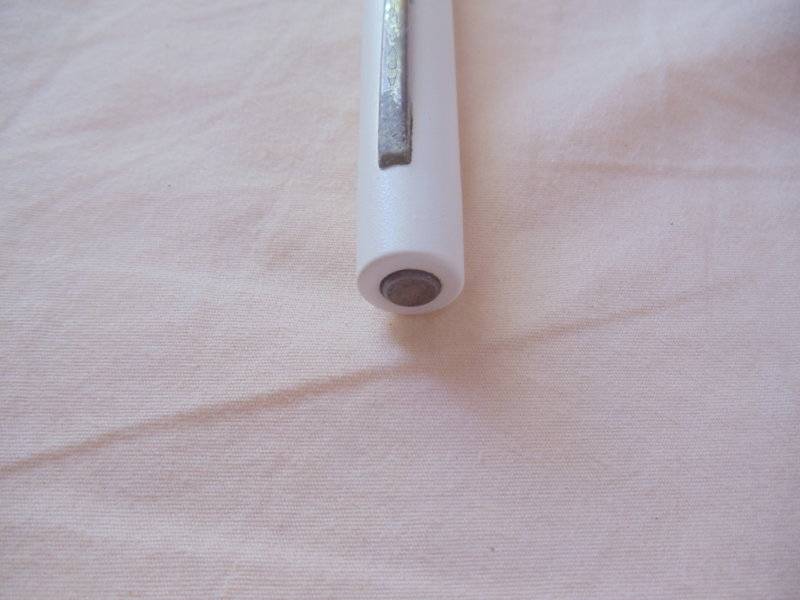 Cheap Plastic Adva-Lite Otoscope--How to Change the Battery? | For A ...