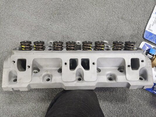 [SOLD] - Edelbrock Performer RPM Head set LA small block | For A Bodies ...